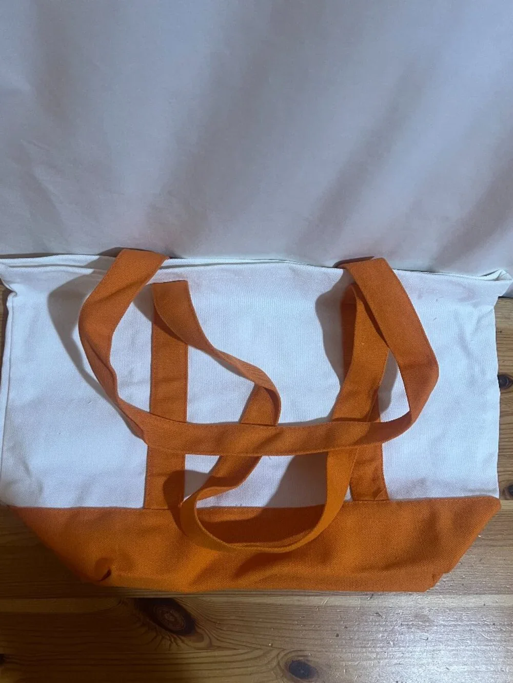 Other | Dunkin Orange White Tote Bag With Outside Drink Pocket Le 226 ...